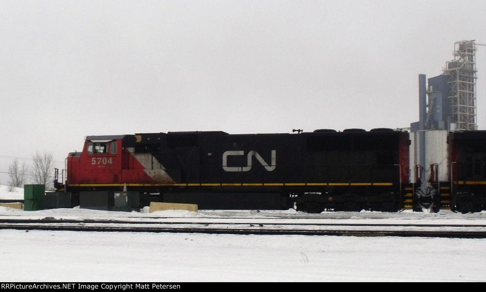 CN 5704